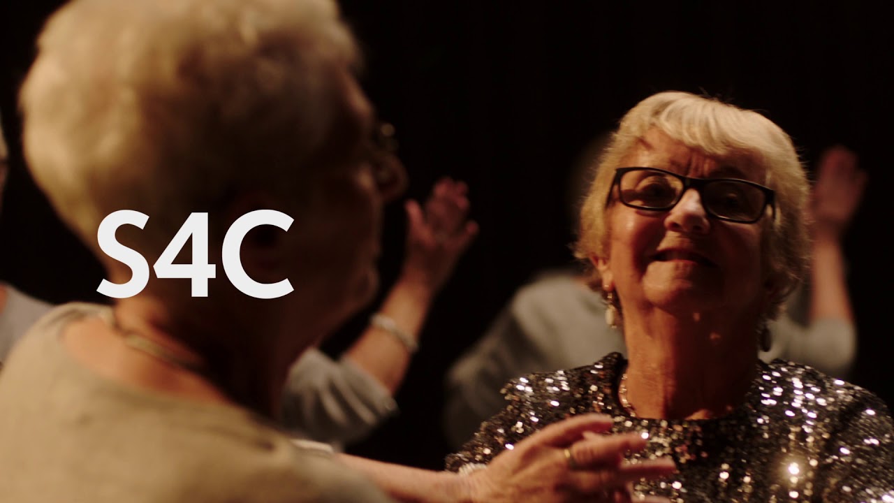 s4c Ident Nadolig2019 Merched 30 sec - YouTube