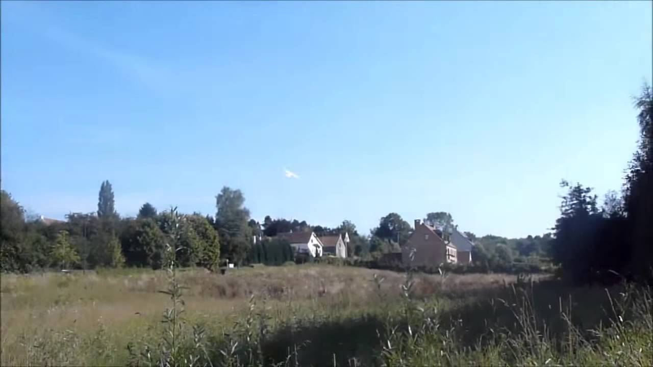 Nine Eagles 772B 2 4GHz 3CH RC Airplane SKY RUNNER - YouTube