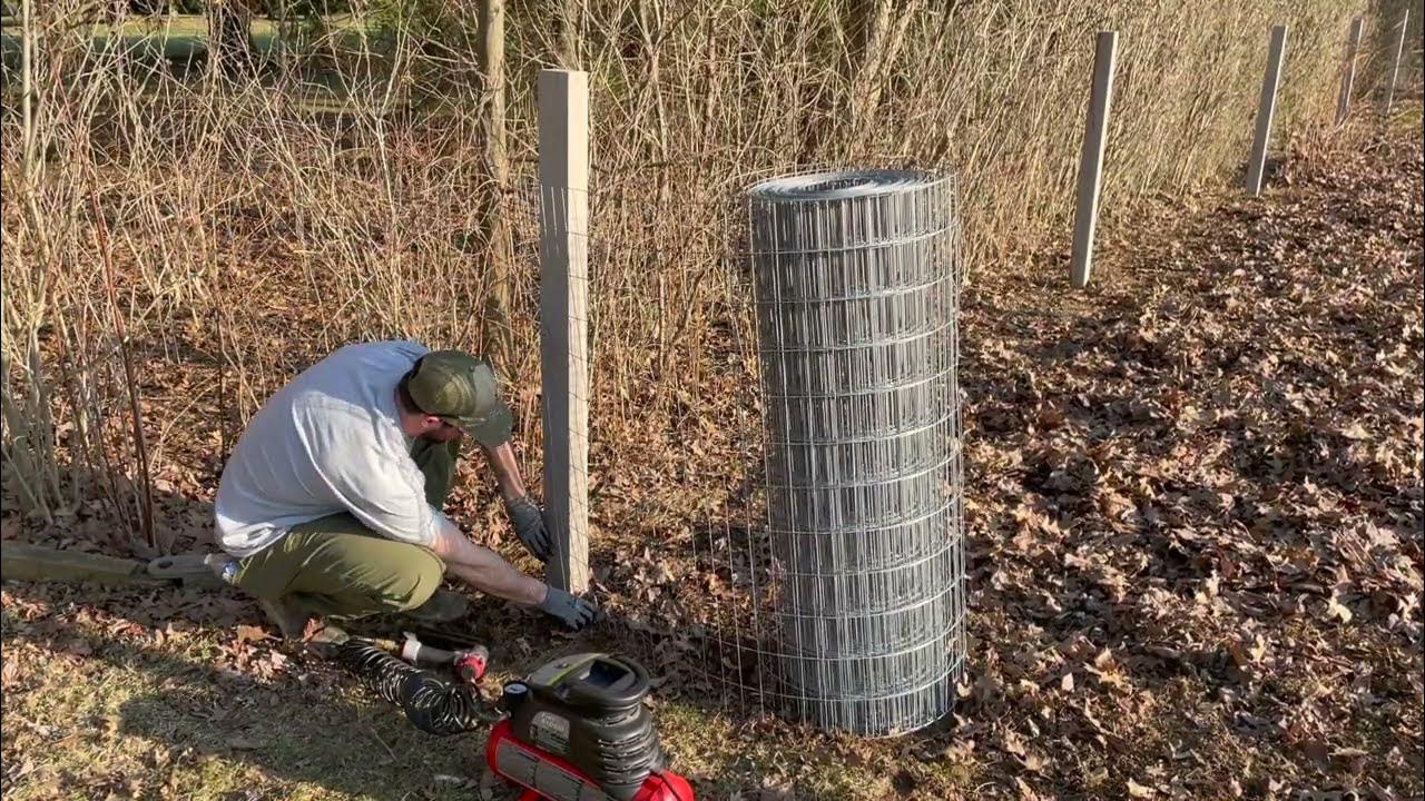Installing welded wire fence for a garden - YouTube