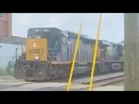 I got Csx 4055 leading again, Csx 6412 leading! 59 cars and 9 cars! + train meet! - YouTube