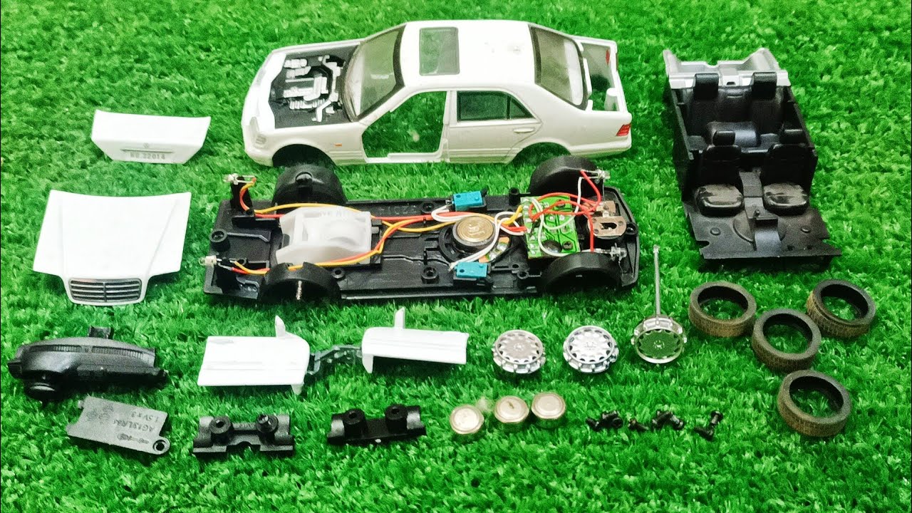 Merakit Mobil Mercedes Benz Diecast 1:32 - YouTube