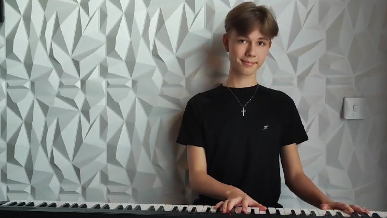 Linasik - Leave without goodbye - Live Performance - YouTube