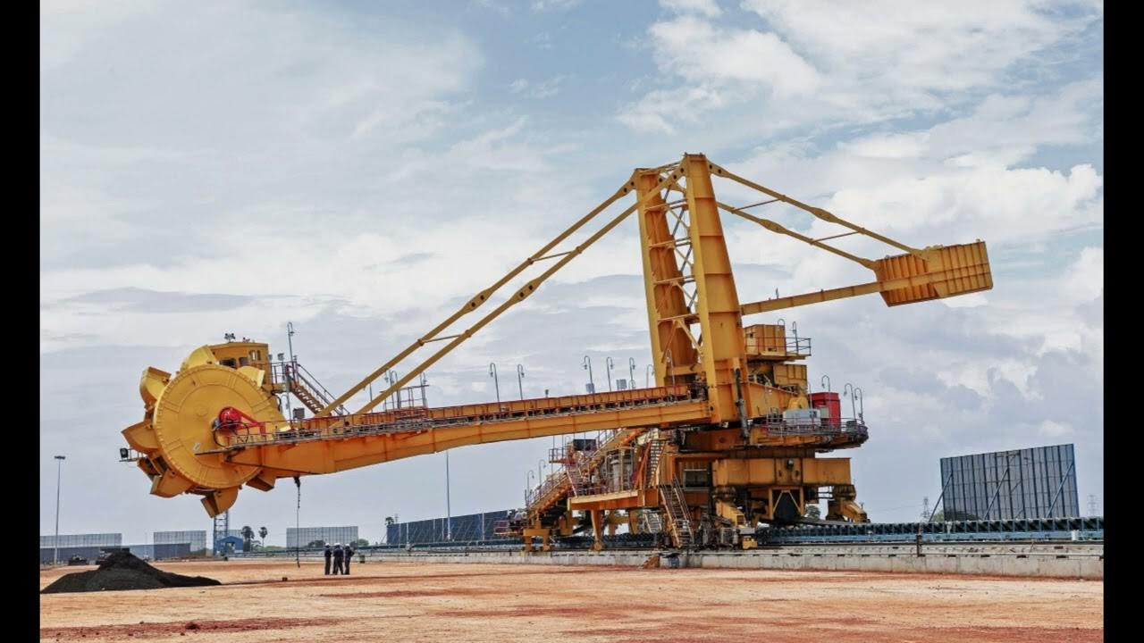 Stacker-Reclaimer || Material Handling Systems - YouTube