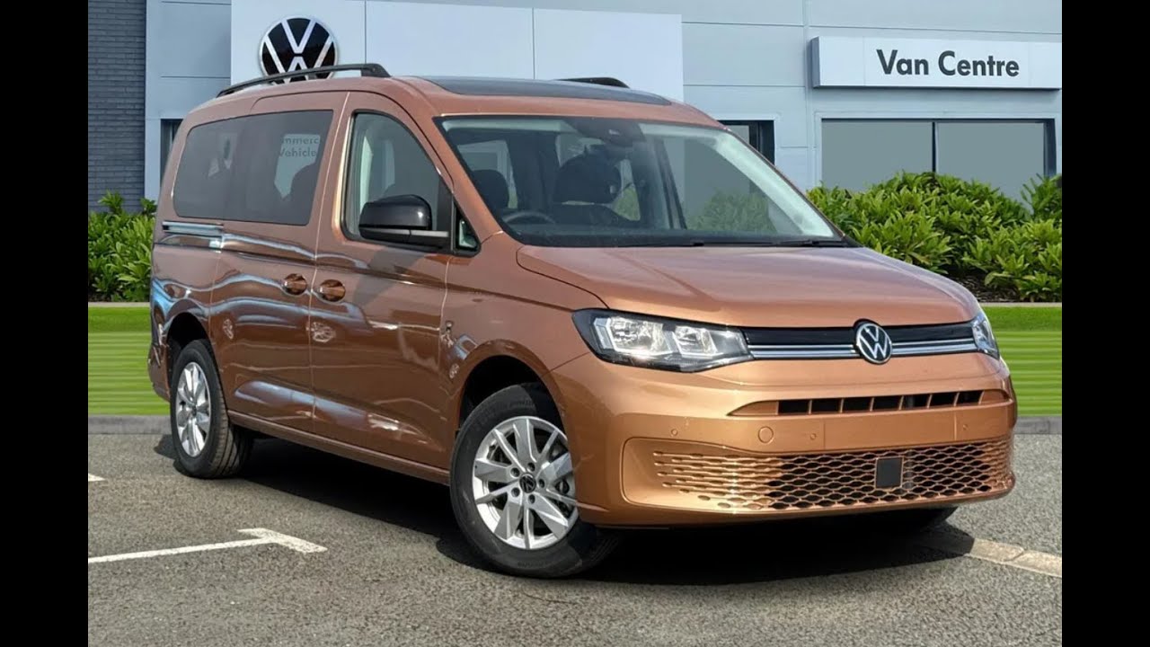 Approved Used Volkswagen Caddy Maxi 2.0 TDI Life DSG Euro 6 in Copper ...