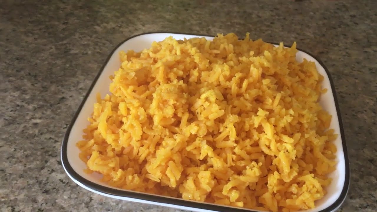 Arroz con sazonador de azafran - YouTube