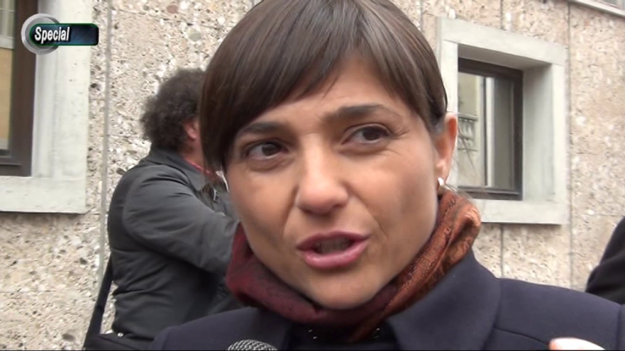 Venzone: La Festa della Zucca diventa evento internazionale - YouTube