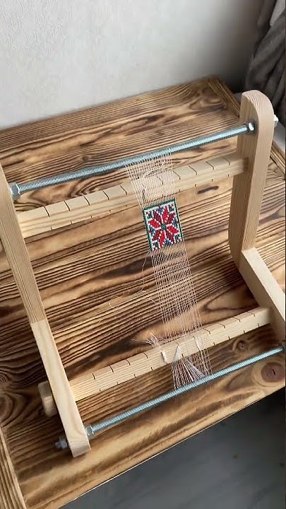 My new pattern and new loom for bead weaving - YouTube