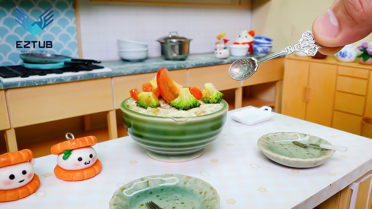 Best easy dinner Indian-style greasy mashed potato egg curry rice ...