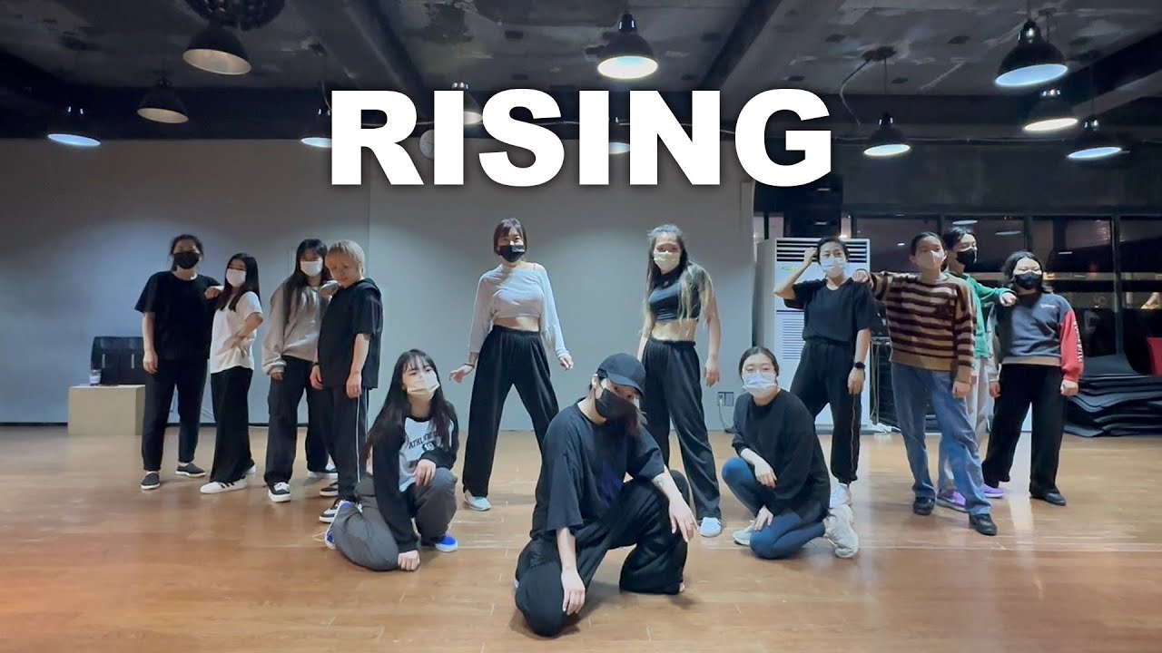 트리플에스(tripleS) – Rising 지오댄스 효민쌤 K-POP 클래스⭐️ - YouTube