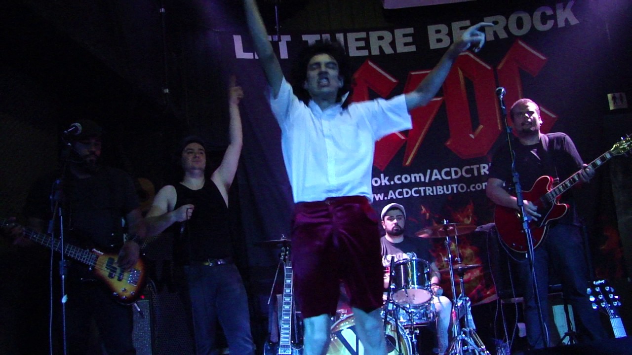 Bad Boy Boogie /Strip Angus - Let There Be Rock - AC/DC Tributo - YouTube