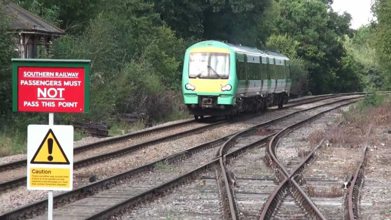Class 171 turbostar trains at Eridge Station - YouTube