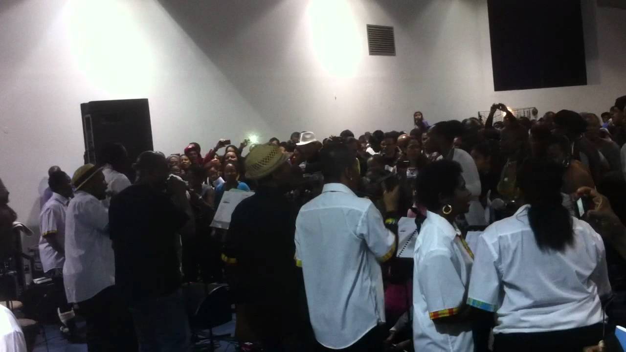 EXTRAIT4-CHANTE NOEL FLECHE CREOLE-9/12/11 - YouTube