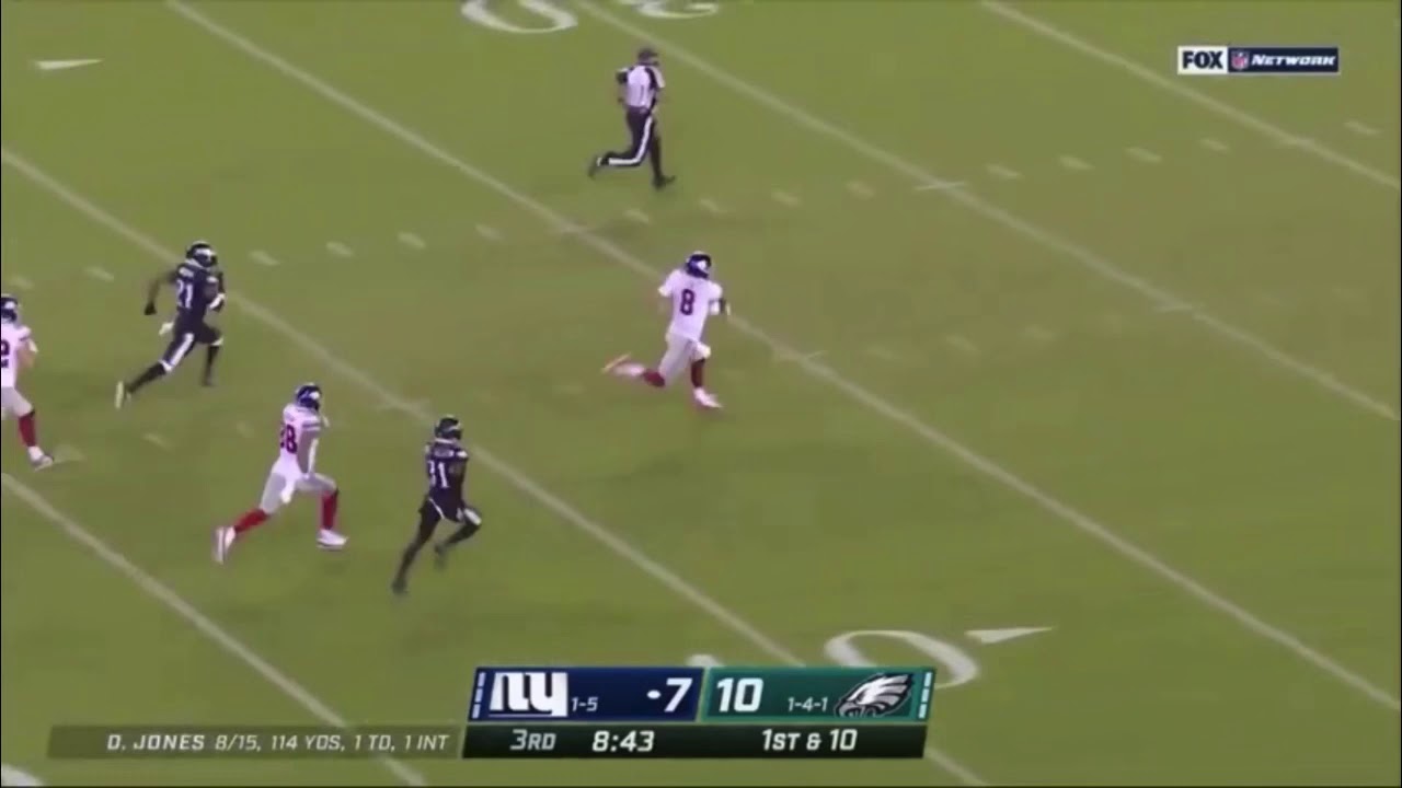 The Turf Monster trips up Daniel Jones on 81 yard run - YouTube