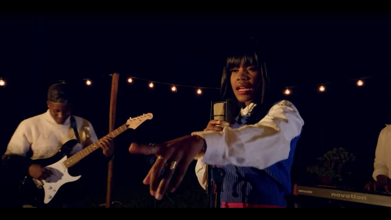 Fari Athman - Sijatosheka (Official Lyric Video) - YouTube