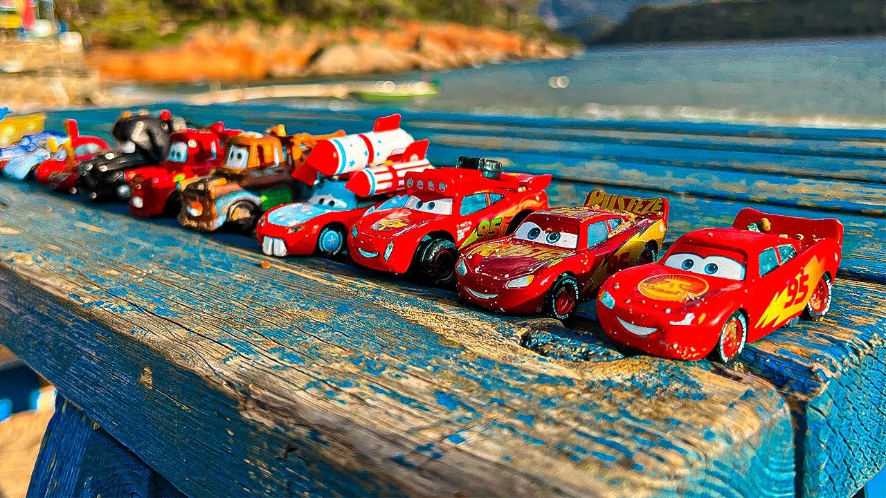 Disney Pixar Cars Falling into deep pool: Lightning McQueen, Dinoco ...