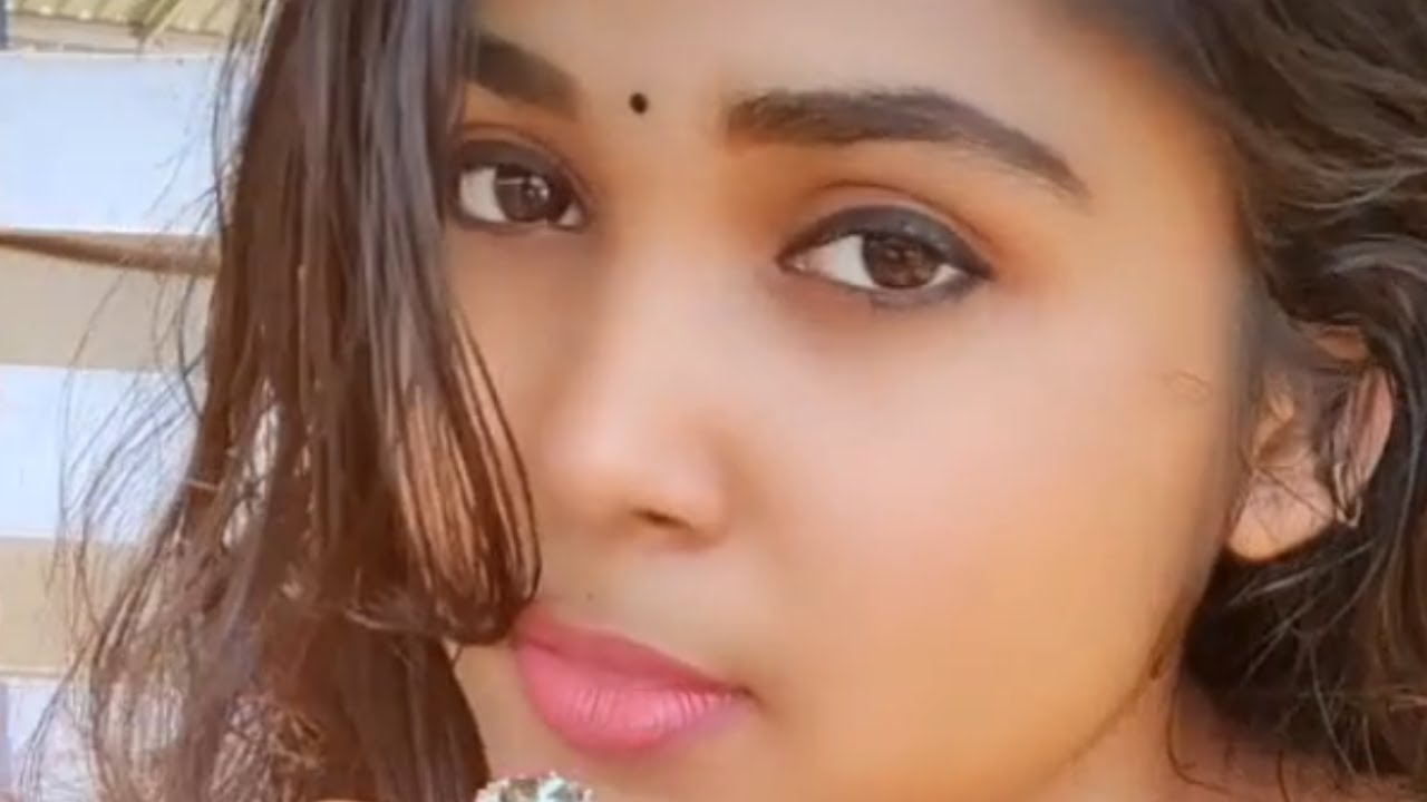 TikTok Queen #002 | Ponnu @anjanaanju2 | 4K - YouTube