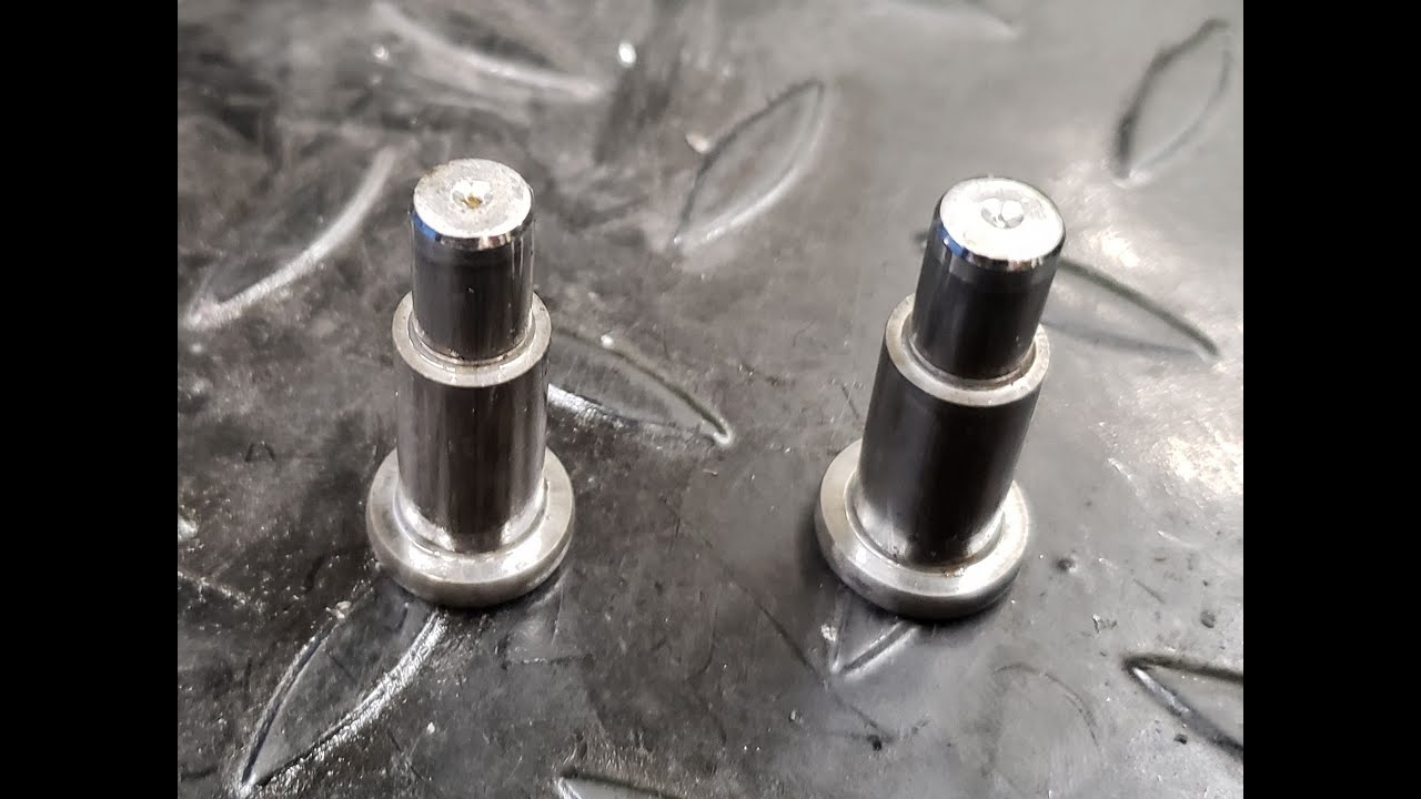 Din screw with step chamfer tail hole four stations bolt former - YouTube