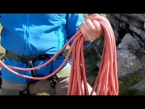 Rock climbing 4: how to coil a rope - YouTube