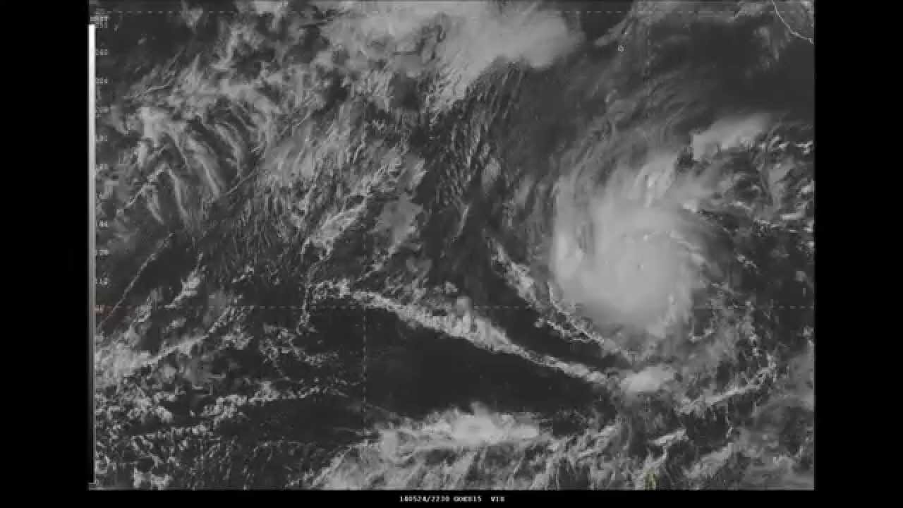 Visible satellite loop of Hurricane Amanda - YouTube