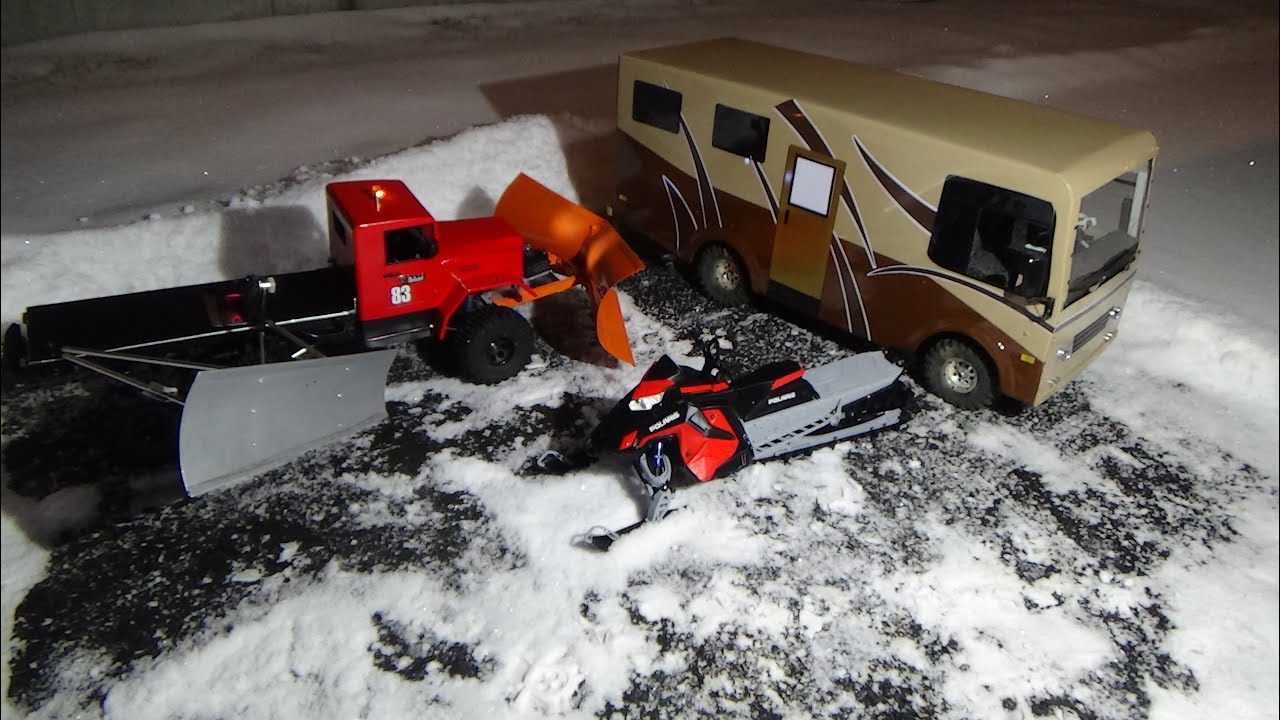 Rc 6X6 TRUCK SNOW PLOWING,SKEERIDE 2 POLAR BACKFLIP, JUMPING& RC CAMPER ...
