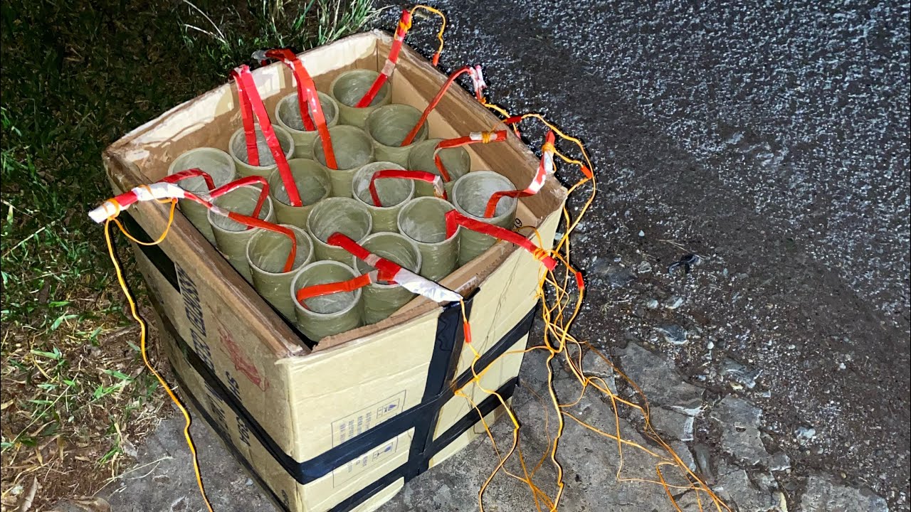 2.5" Inch 15 Shots Display Shells Fireworks - YouTube