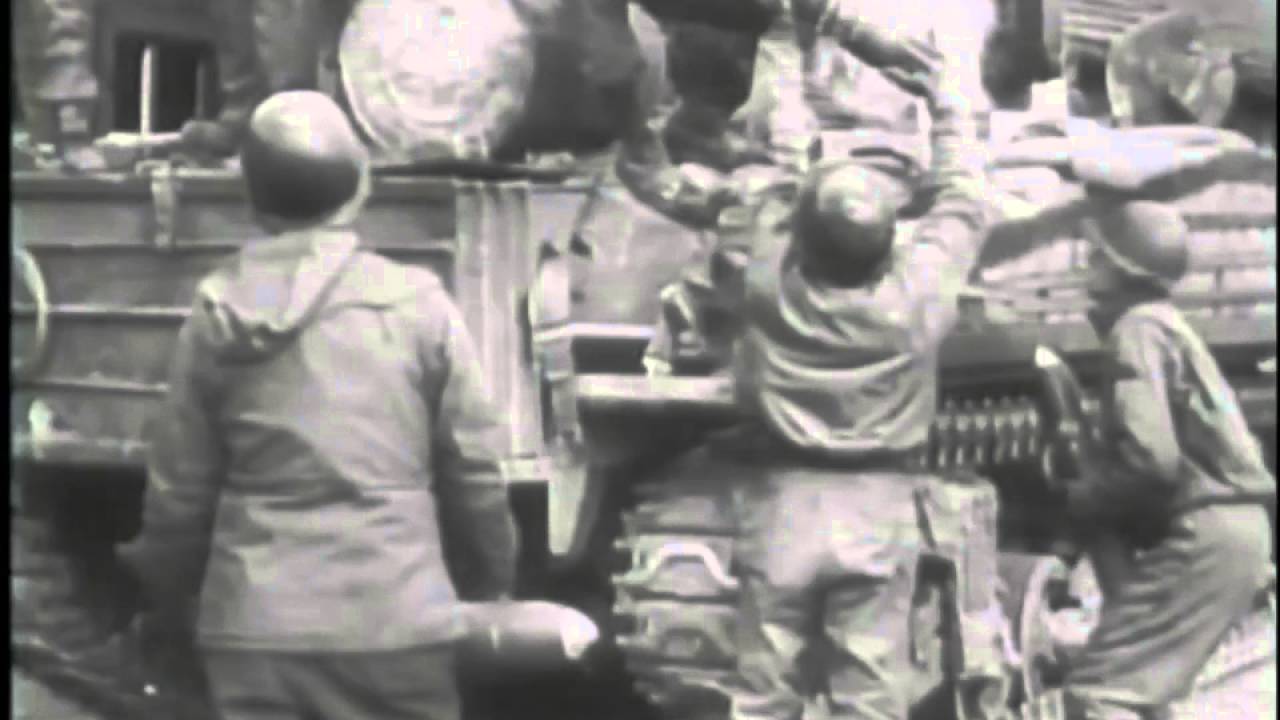 TANK TACTICS Sherman Rocket Tank, T34 Calliope - YouTube