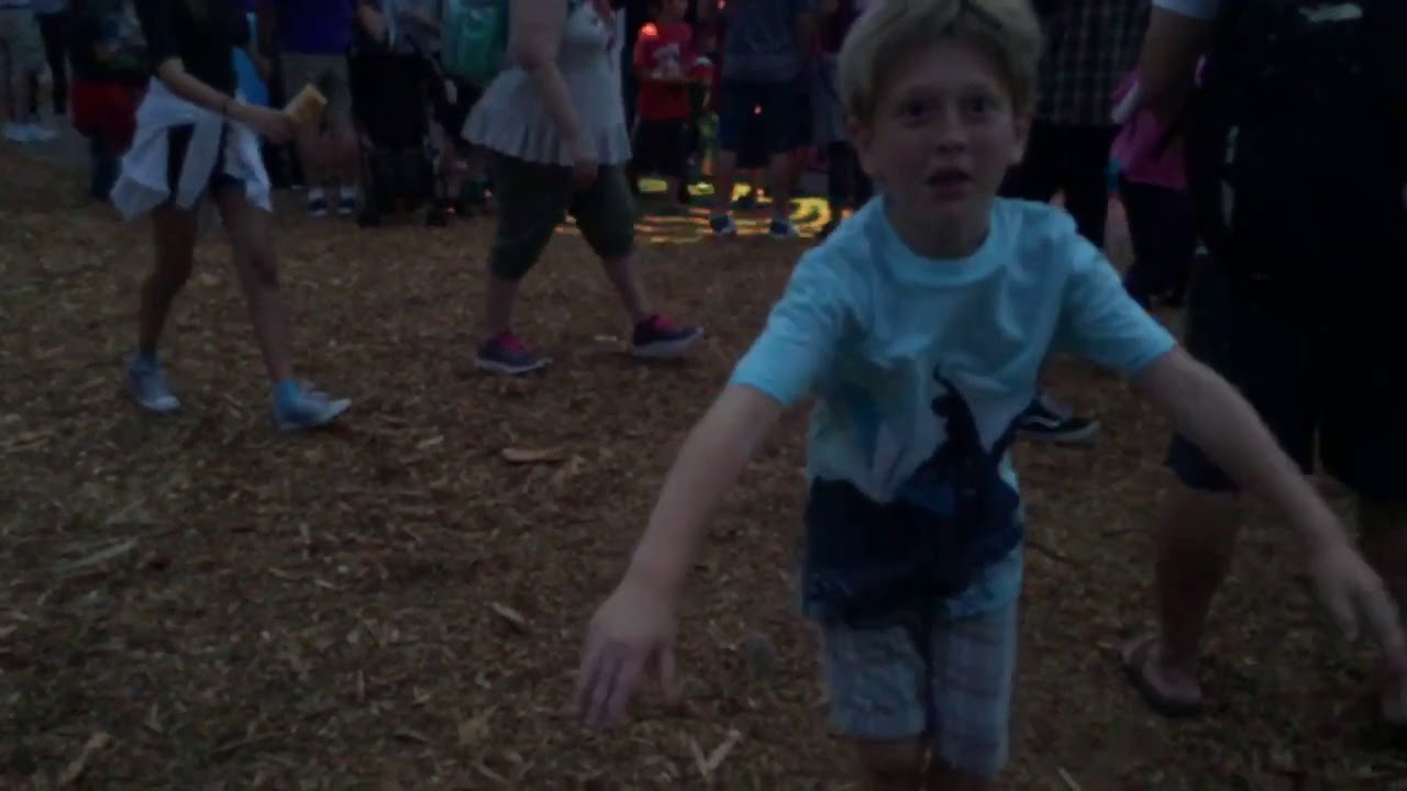 Slow mo dancing - YouTube