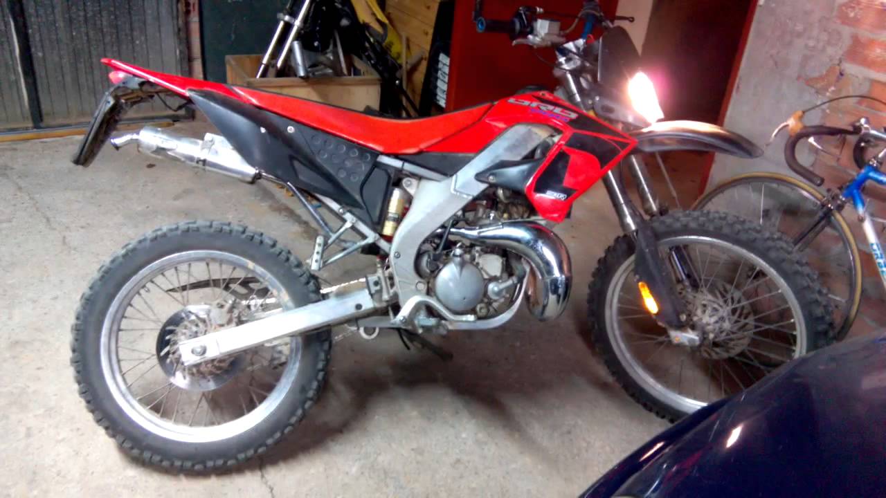 Derbi senda drd pro 50 offrroad - YouTube