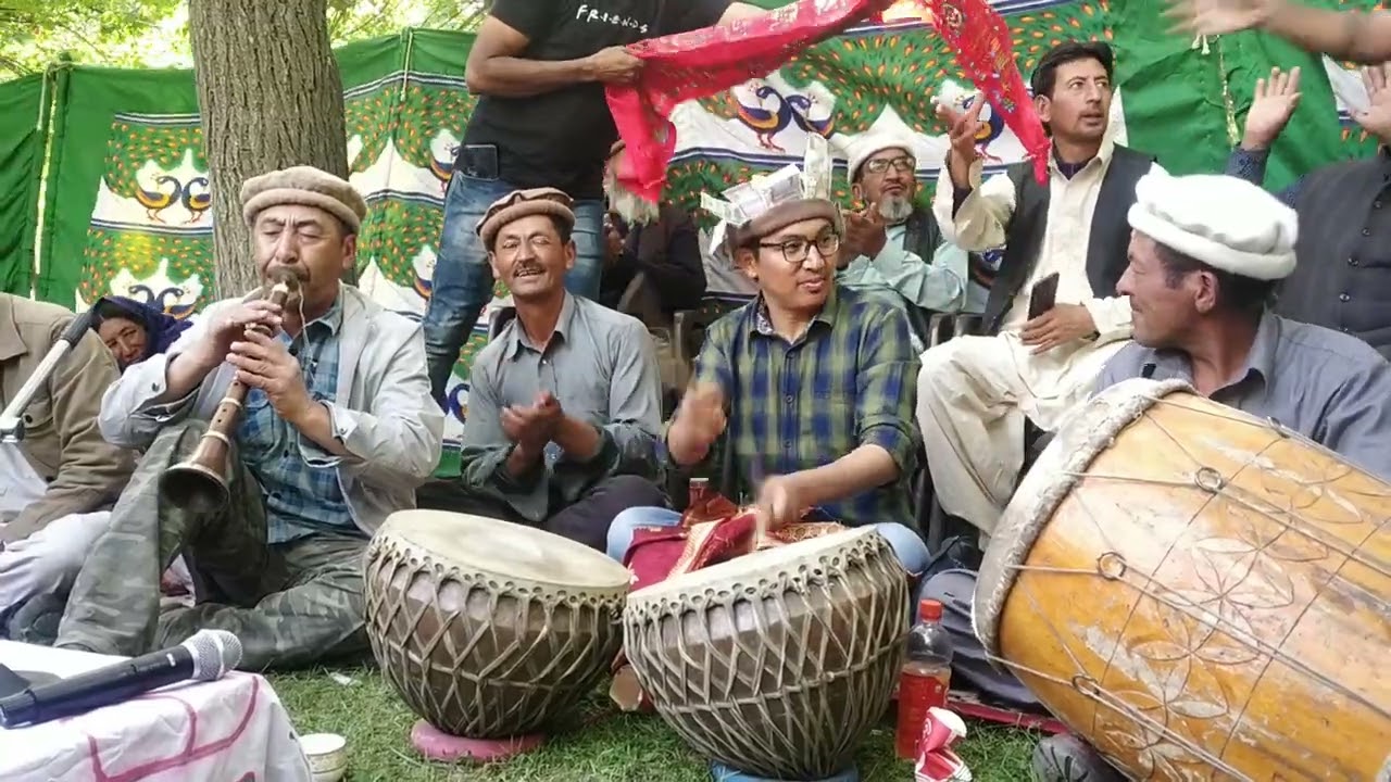 MP ladakh play ladakhi Daman - YouTube