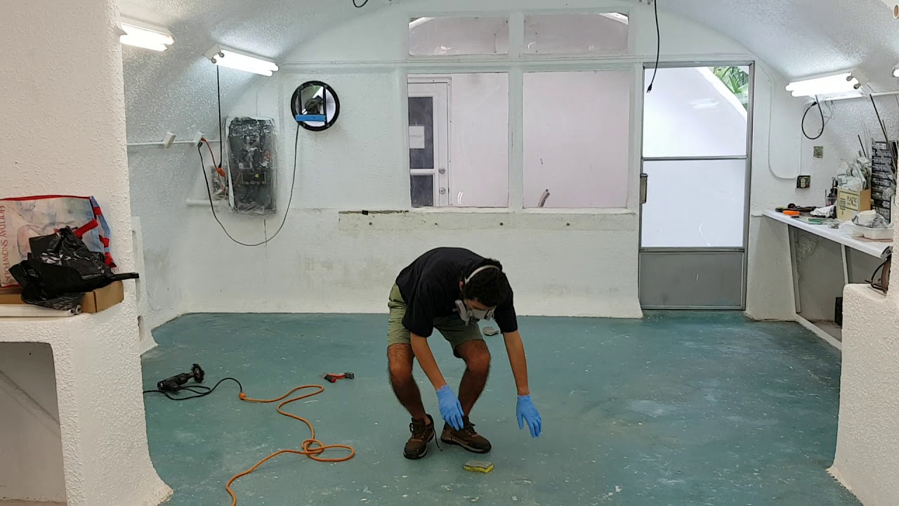 Cleaning paint from the floor - YouTube