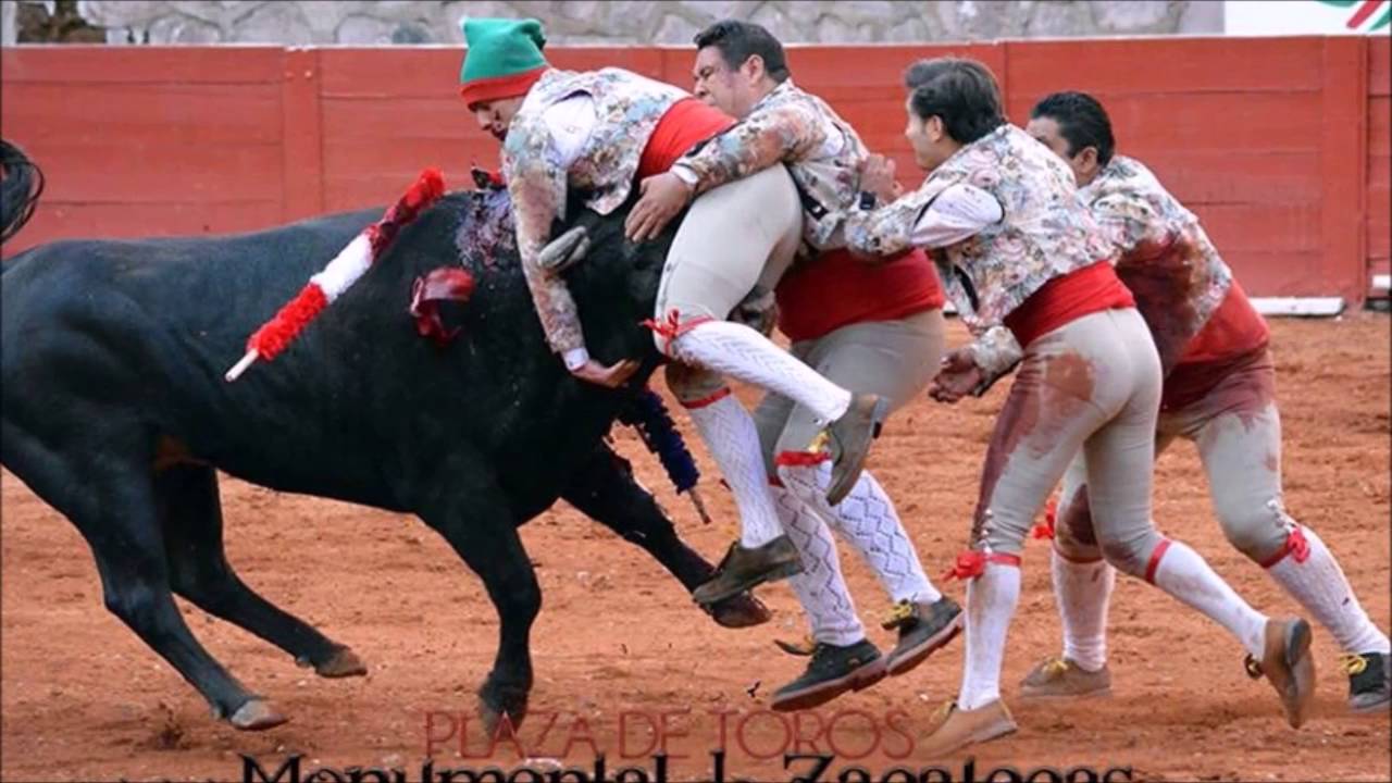Forcados mexicanos - YouTube