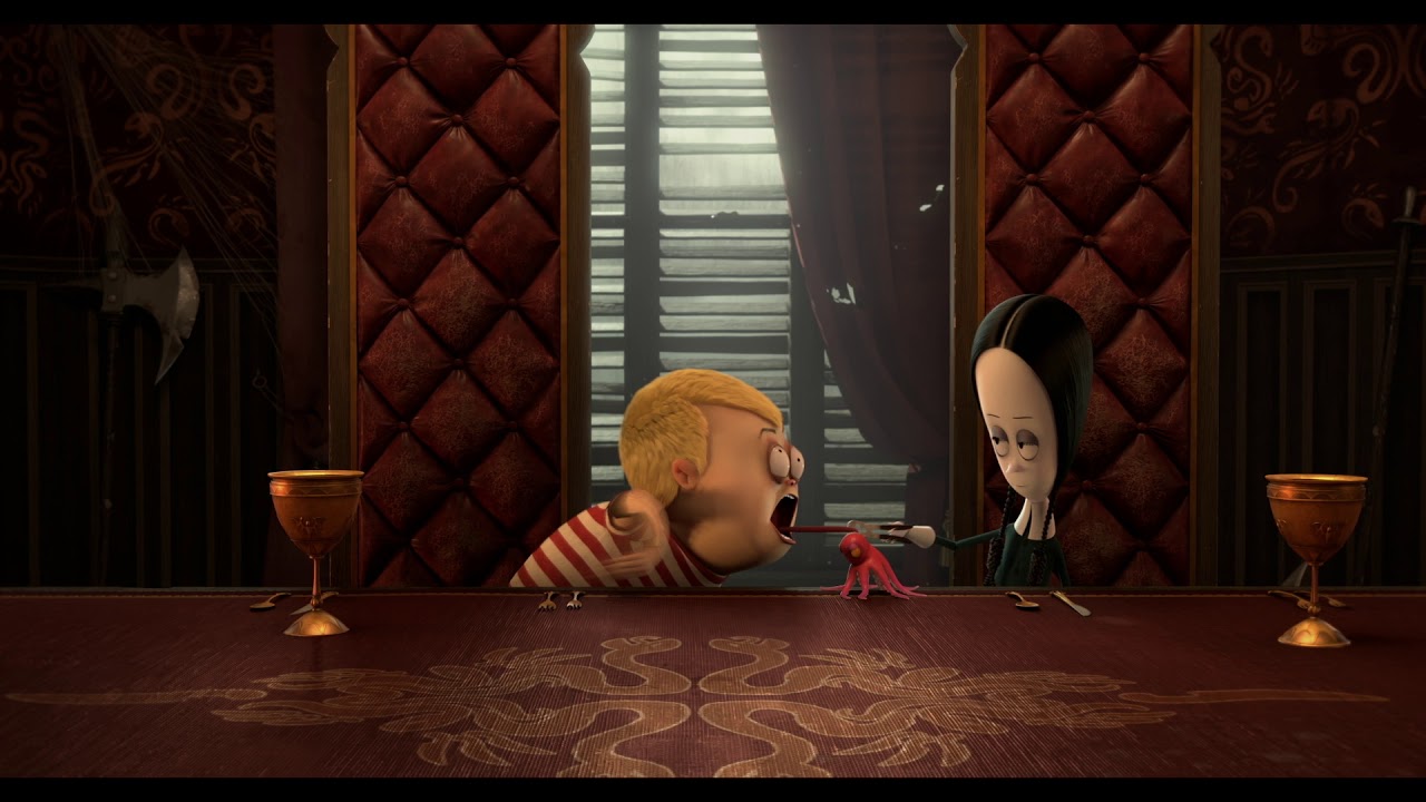 Los Locos Addams - Spot 'Muy extraño' - YouTube