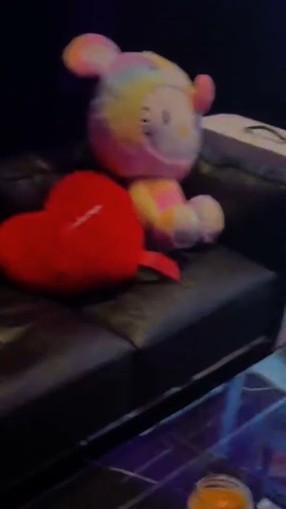 This is too cute on Jungkook's part. Hello Kitty Rainbow., 🌈🐯🐰🐯💜💚#taekook #shorts - YouTube