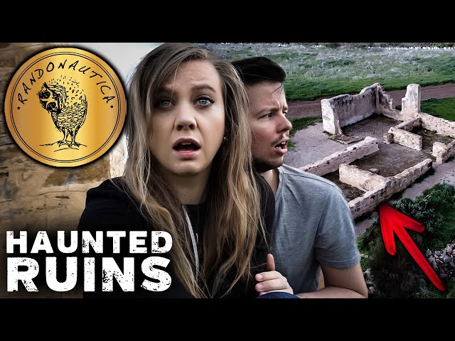 Amy's Crypt - Explorer of Creepy Locations