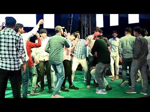 007 Raju Manju dance with Gang #carrminati - YouTube