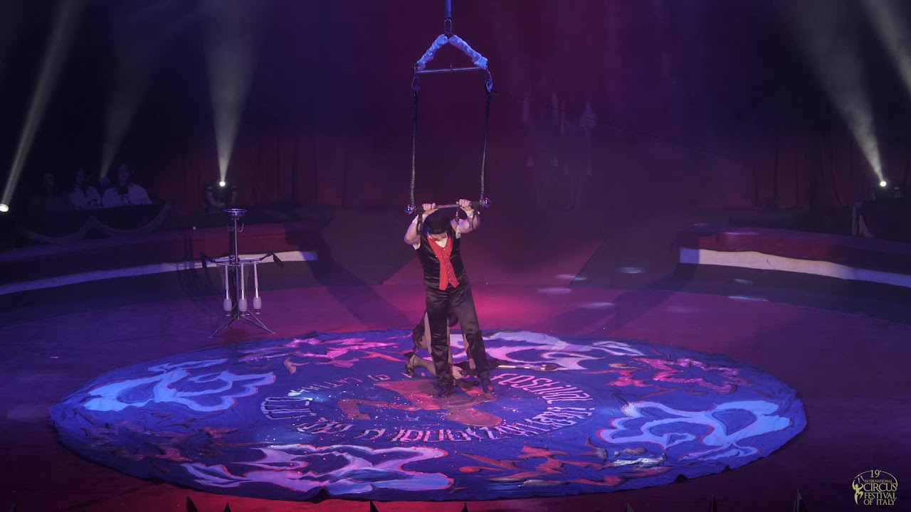 Duo Costache (Roumania, Trapeze) - 19th International Circus Festival ...