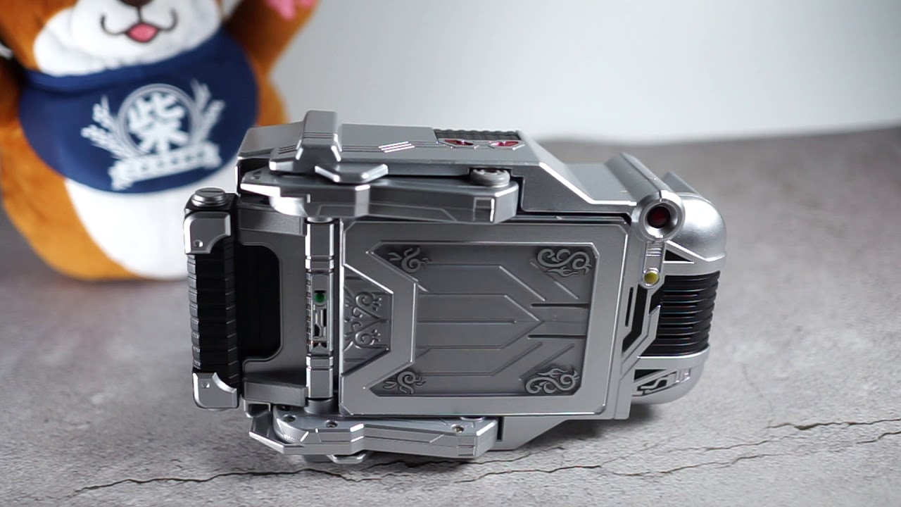 大人的玩具 ？CSM kamen rider blade 豪華set 開箱 （前篇） - YouTube