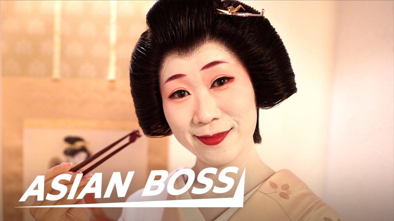 A Real-Life Geisha Teaches How To Use Chopsticks Properly - YouTube