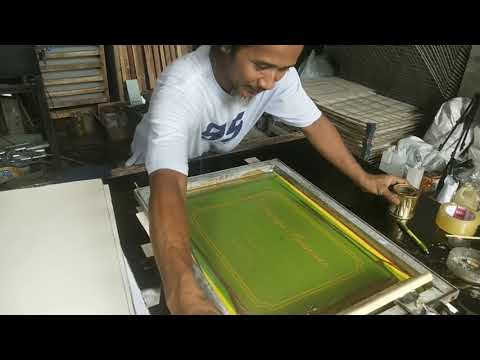 sablon kertas (solvent base screen printing process) - YouTube