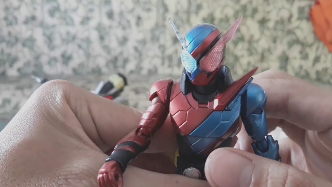 Review shf Kamen Rider build dan machine builder part set - YouTube