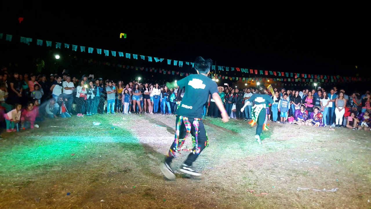 Tinkus Wachacallas 💛💚 en Carnaval Chapaco 2018 - YouTube