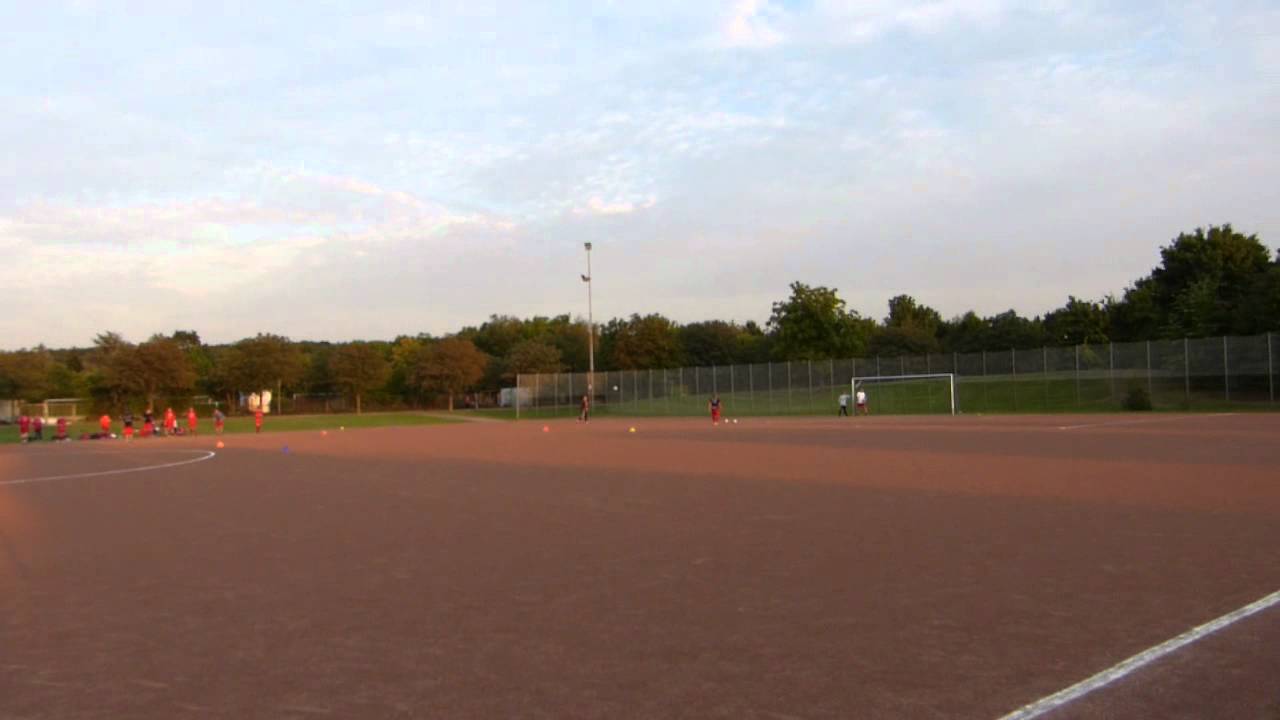 Ascheplatz am Preuschoff-Stadion in Meckenheim - YouTube