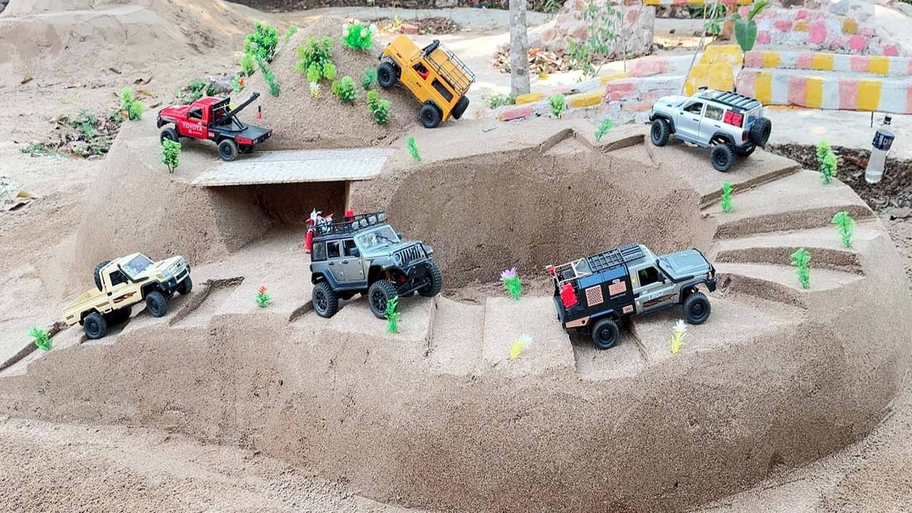 Epic RC Off Road Hill Climb Challenge ! MN82 MN128 Jeep Rubicon ...