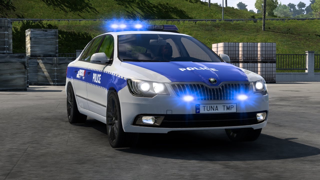 CHAOTIC Drive in TRAFFIC | TruckersMP Game Moderator - YouTube