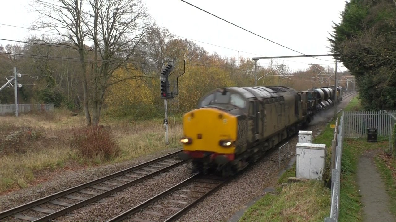 (HD) DRS 37059 & 37038 work 3S60 RHTT at Mountnessing Junction - 30/11 ...