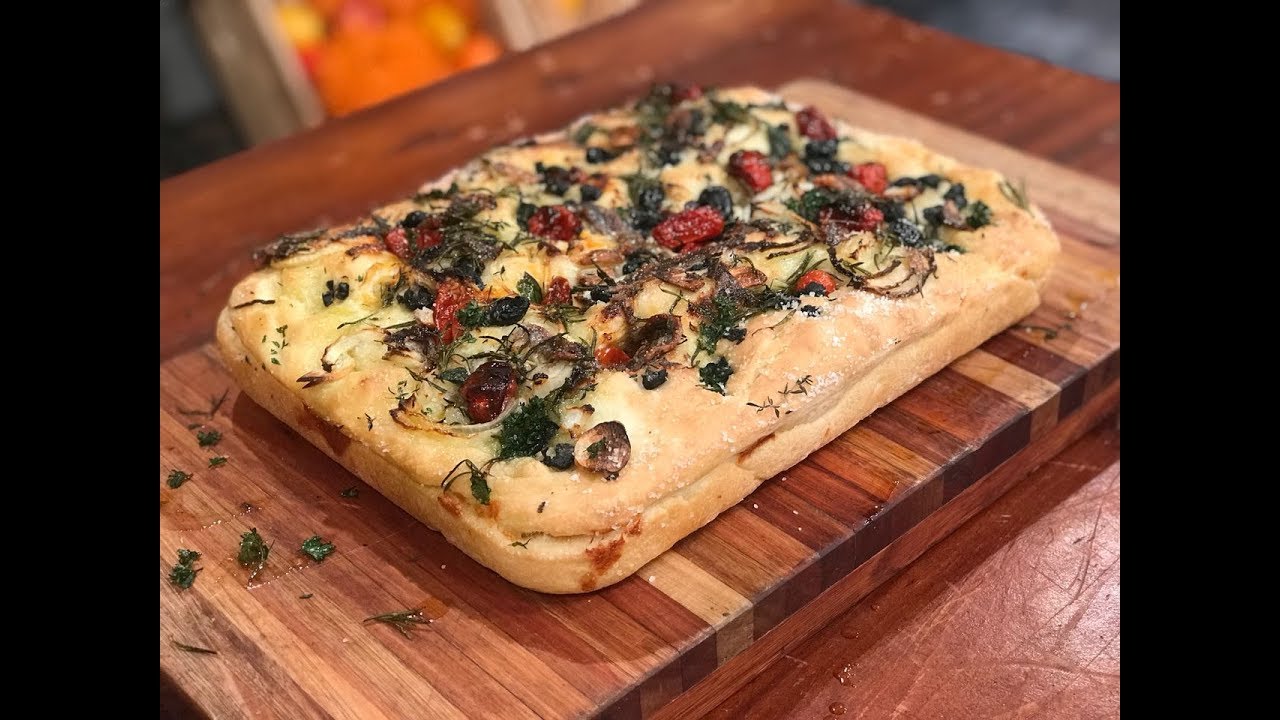 Focaccia mediterránea rellena con mozzarella - Mostrar