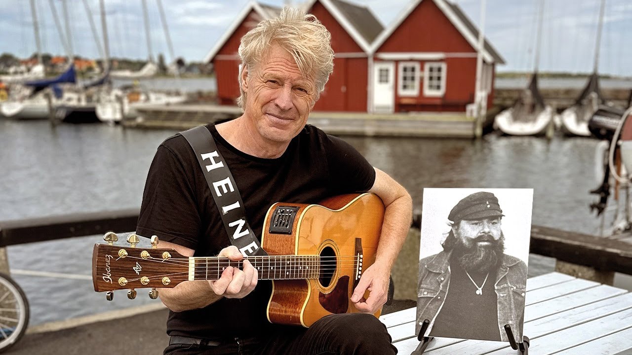 Heine En ægte spillemand - hyldest til John Mogensen - YouTube