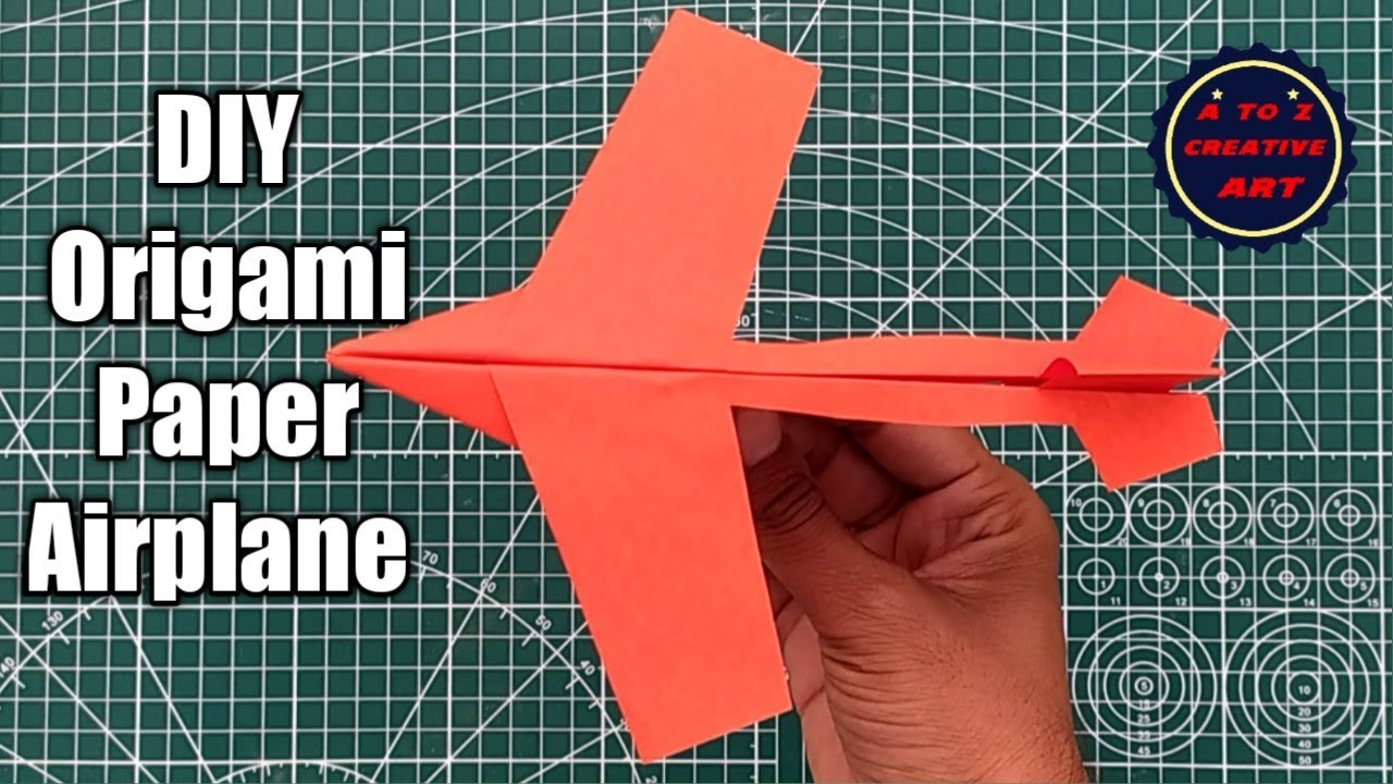 How To Make Airplanes That Fly Far / Paper Airplane That Flies Easy ...