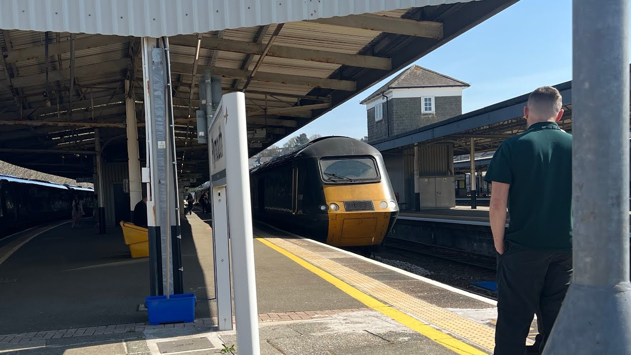 Class 255 departing Plymouth 43198 + 43097 - YouTube