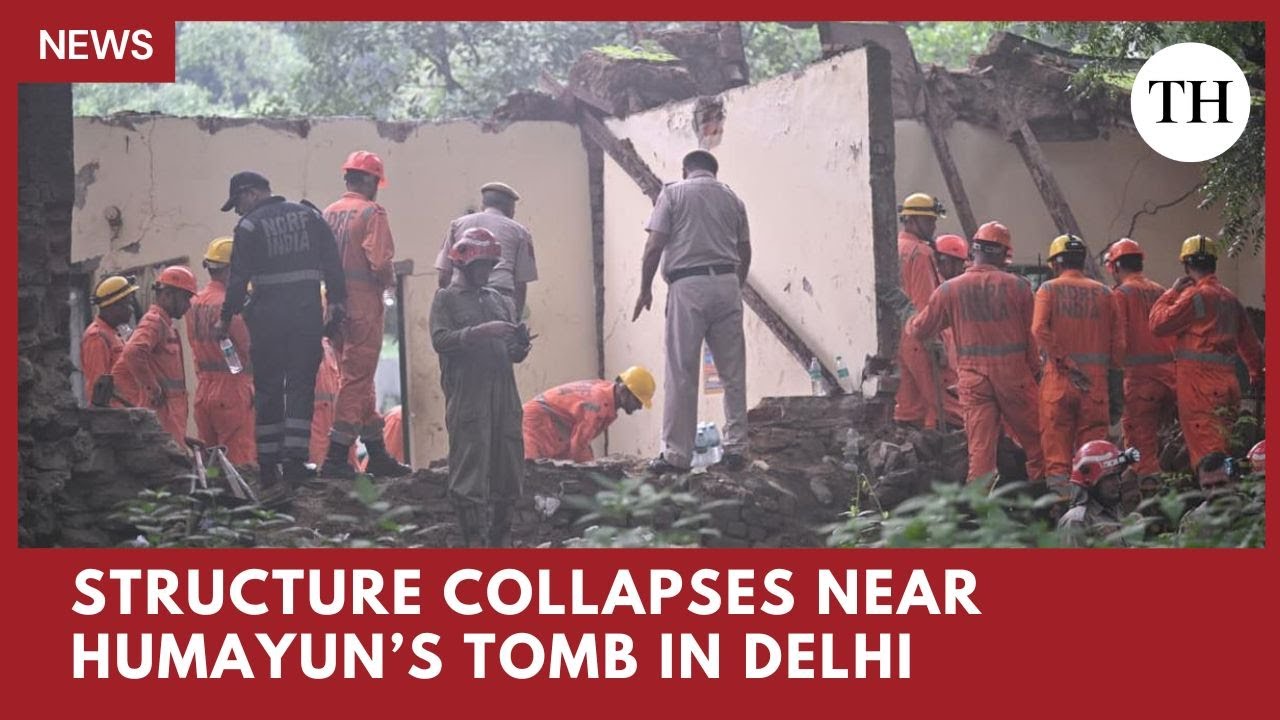 Humayun Tomb Collapses